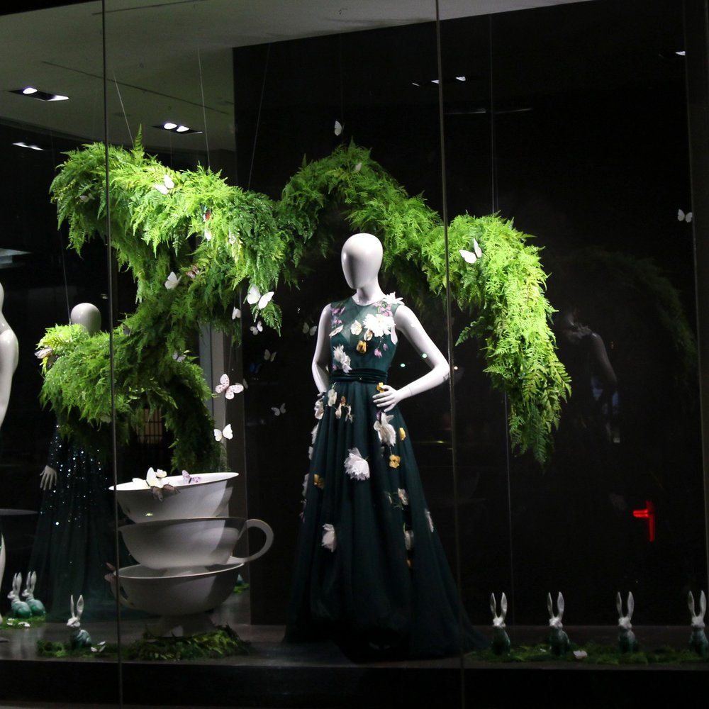 Inspired Creative Window Displays by Artists | Los Angeles | Orange ...