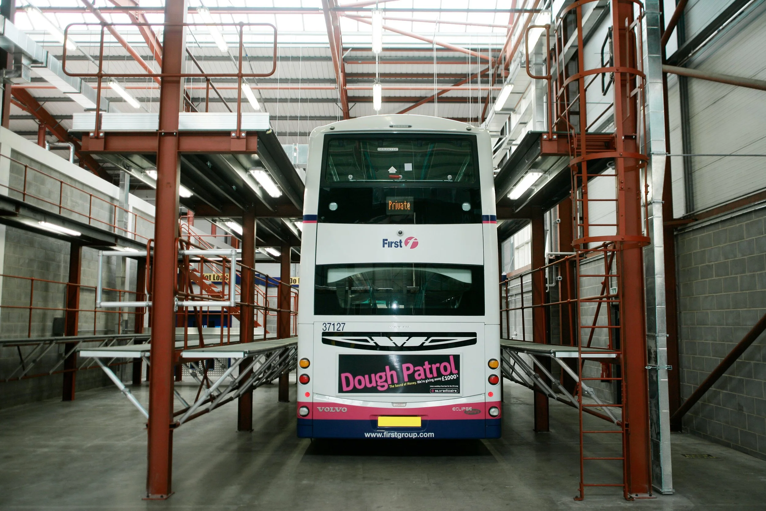 Vehicle Access Platforms | Bus | HGV | Motorhome | Working at Height ...