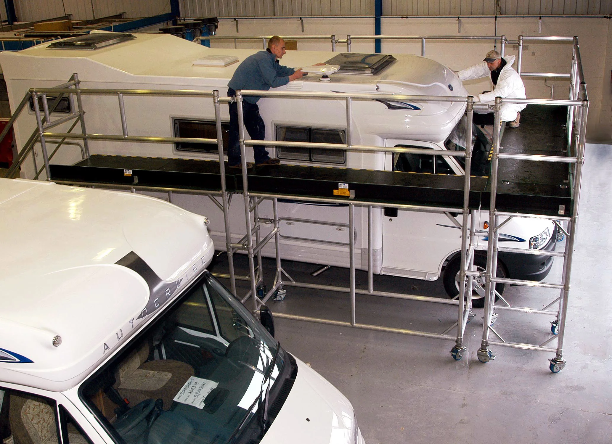 Vehicle Access Platforms | Bus | HGV | Motorhome | Working at Height ...