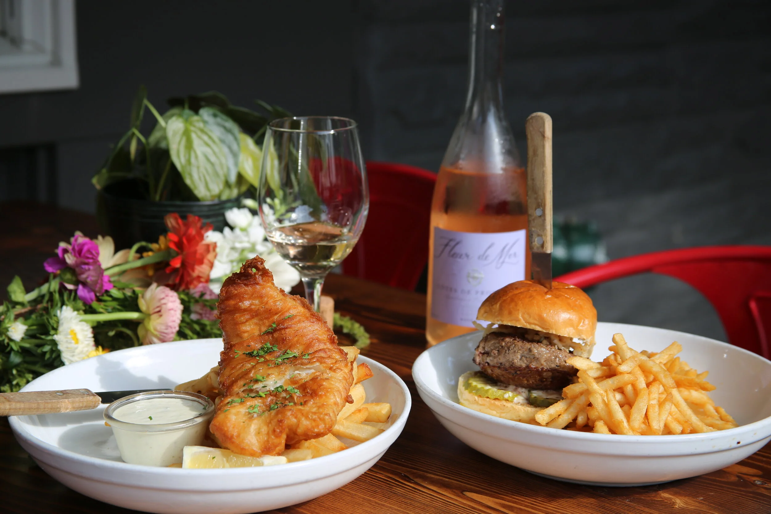 The Lowery Bar & Kitchen