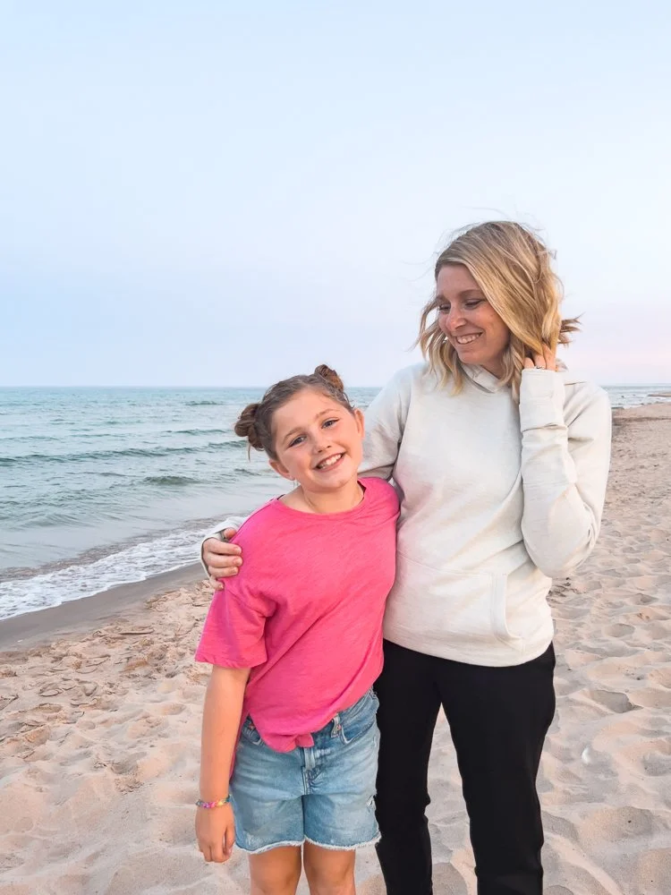 Comfortable and Conscious Travel Clothes for Women: Paka Apparel Review ...