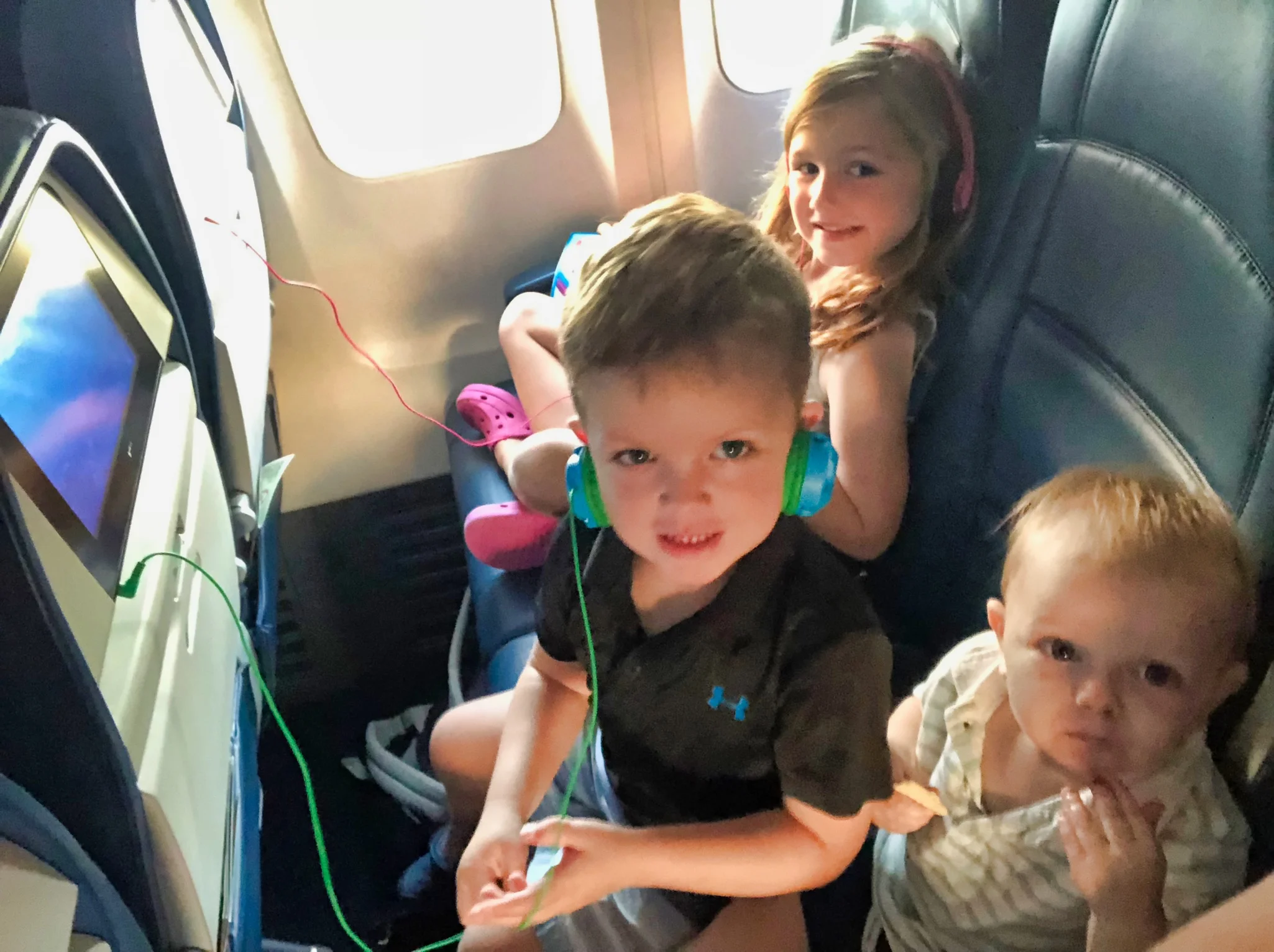 Tips for Flying with Toddlers and Little Kids without Losing Your Mind ...