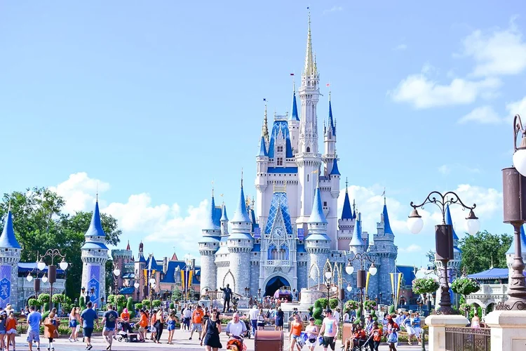 How to Survive the Heat in Summer at Disney World — A Mom Explores ...