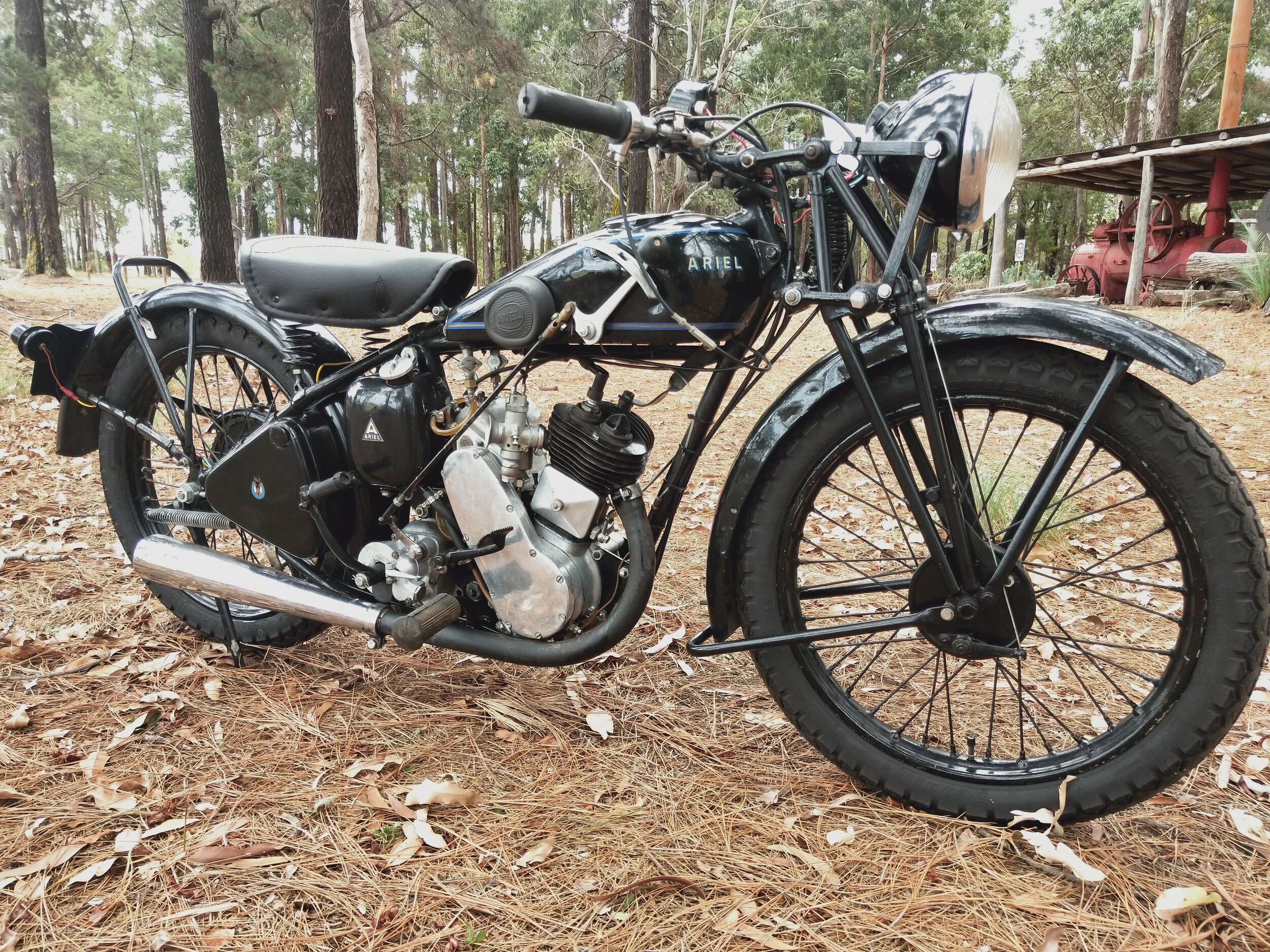 Vintage Steel — #3 Ariel 1931 LB 250cc SV SOLD