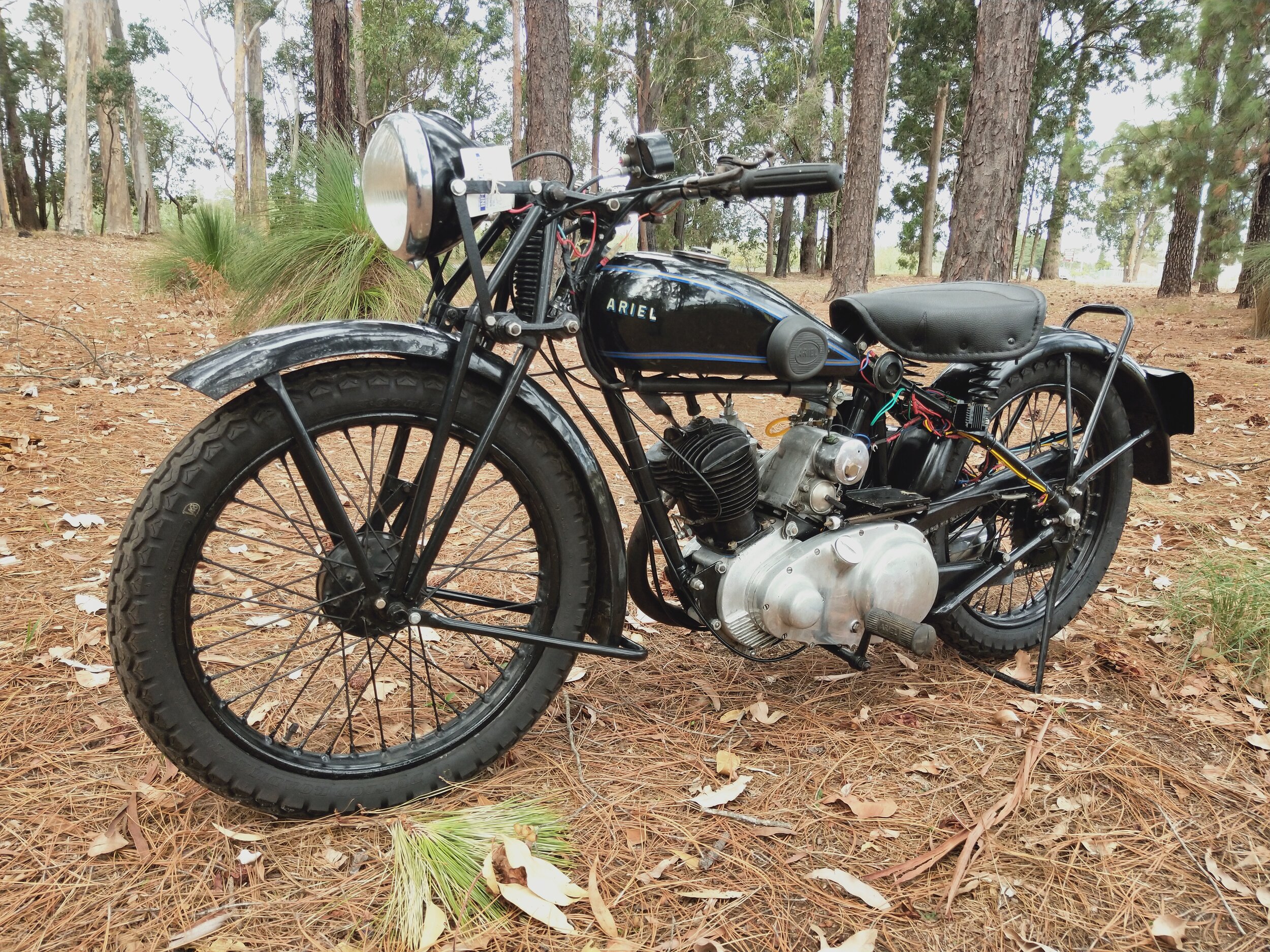 Vintage Steel — #3 Ariel 1931 LB 250cc SV SOLD