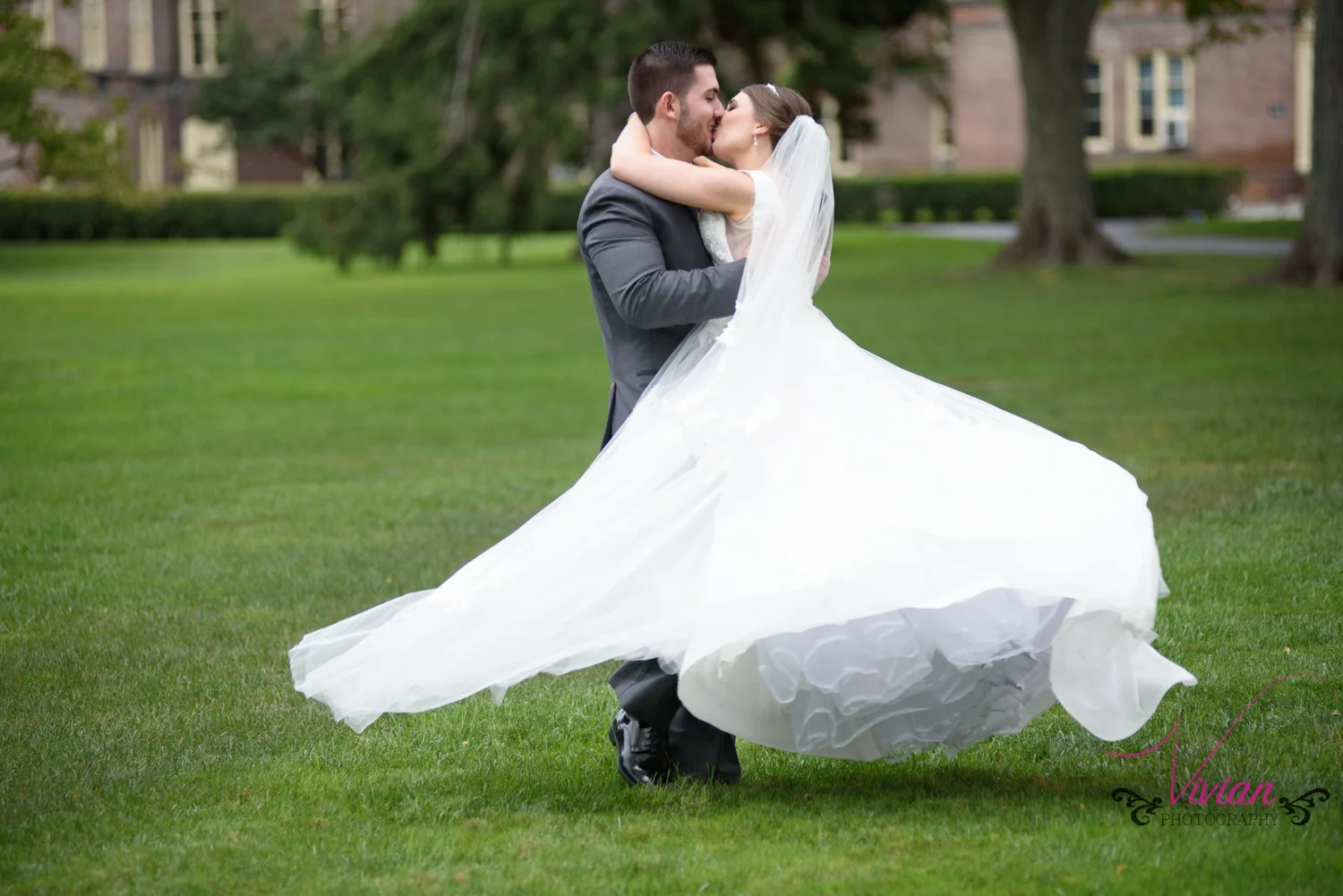 Tiffany & Brett — Vivian Photography - Wedding Photographer in the ...