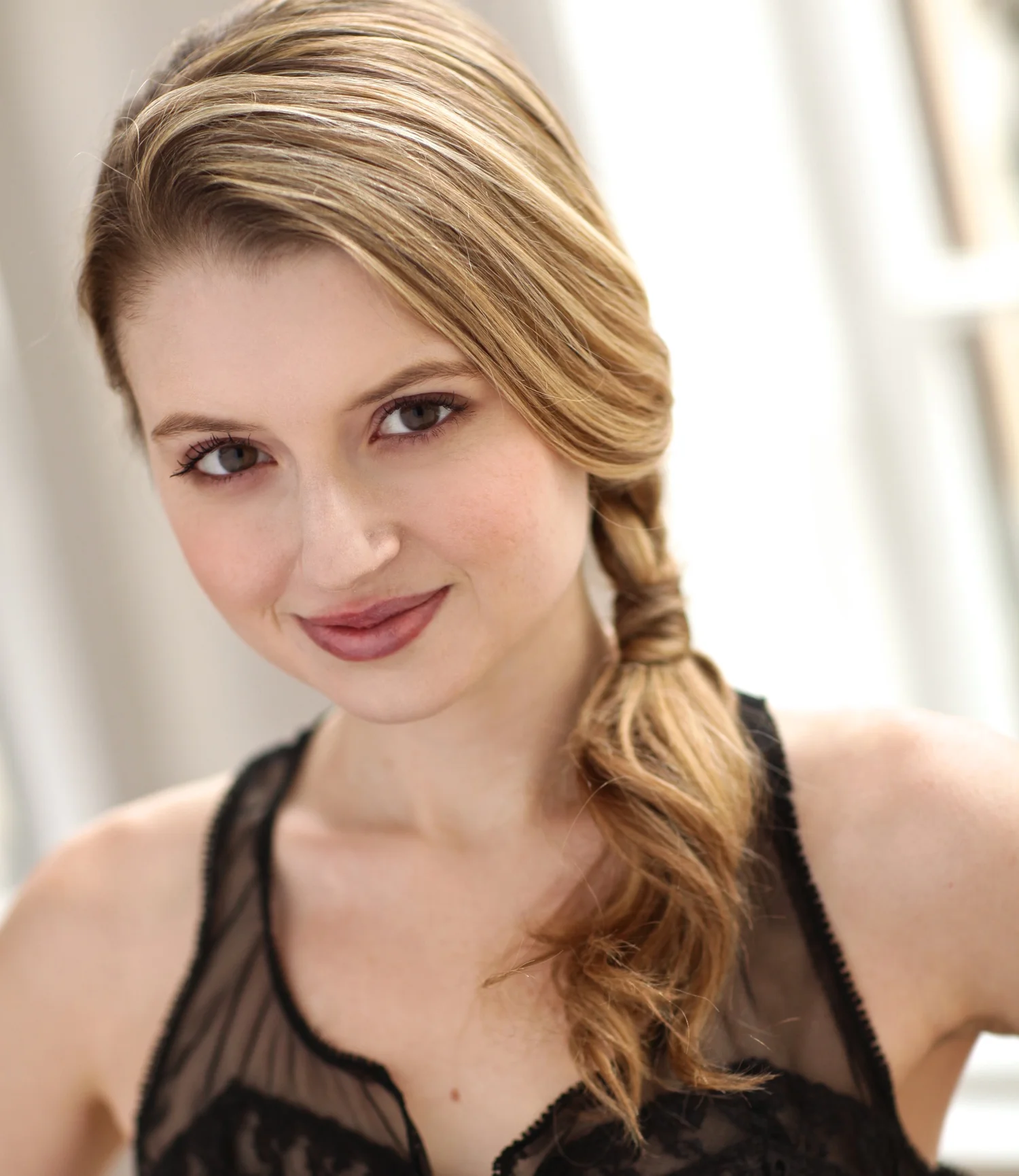 Contact — Britt Ross