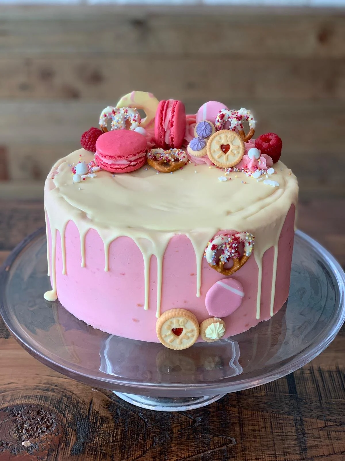 Custom Celebration Cakes for Birthdays, Anniversaries and More