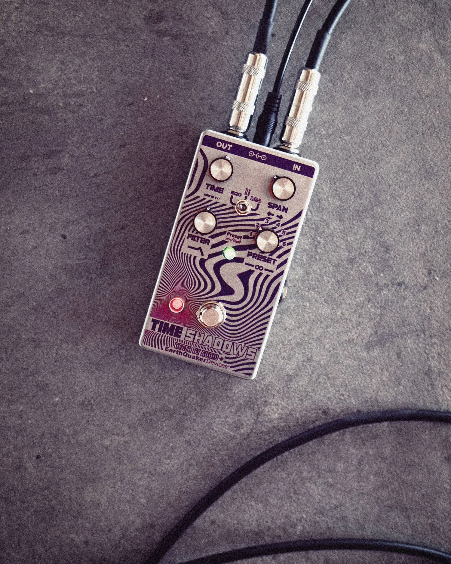 Time Shadows Subharmonic Multi-Delay Resonator — EarthQuaker Devices