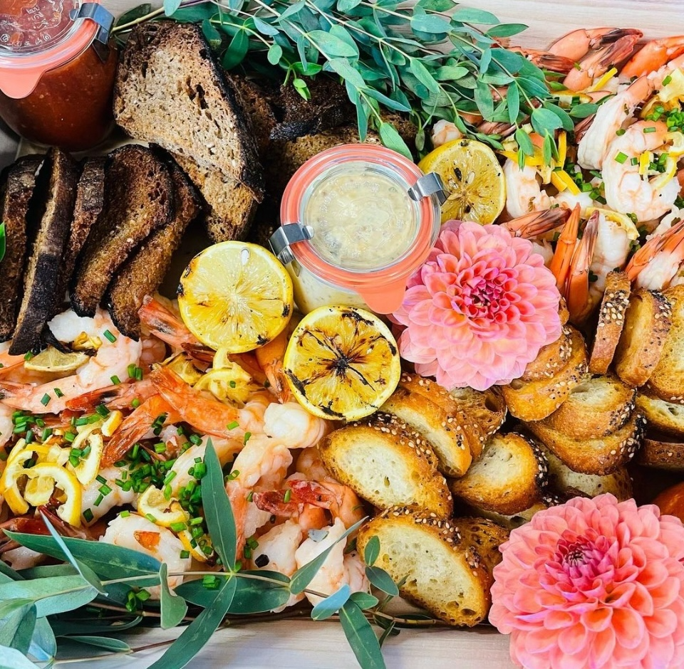 Lunch, Dinner & Provisions in Sonoma Valley