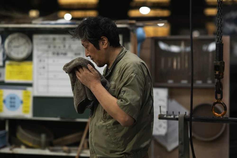 172-year-old Japanese factory preserves traditional way of making cast ...