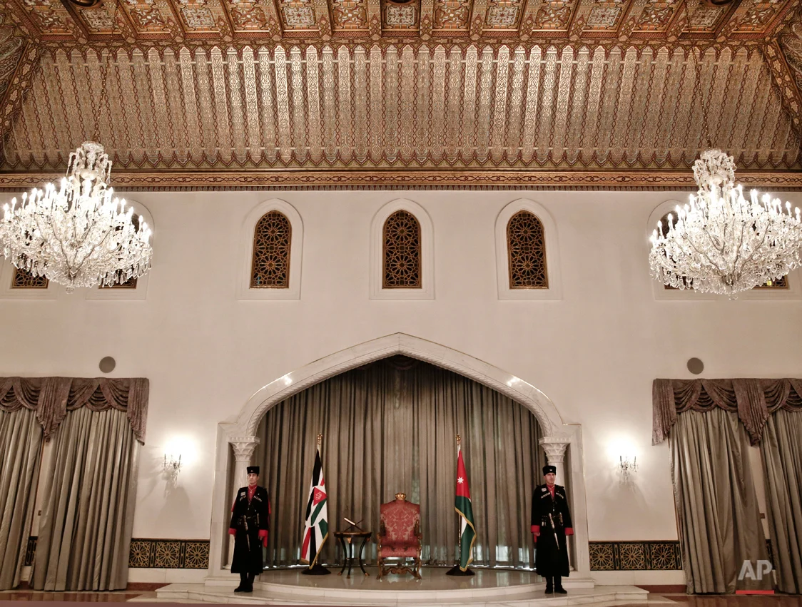 Rare look at the world of Jordan royals' Circassian guards — AP Images ...