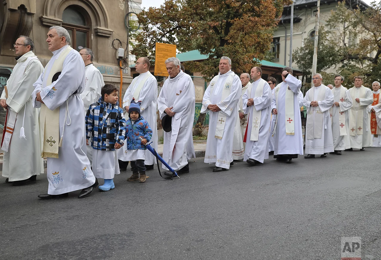 Saint festival shows Orthodox strength in Romania — AP Images Spotlight