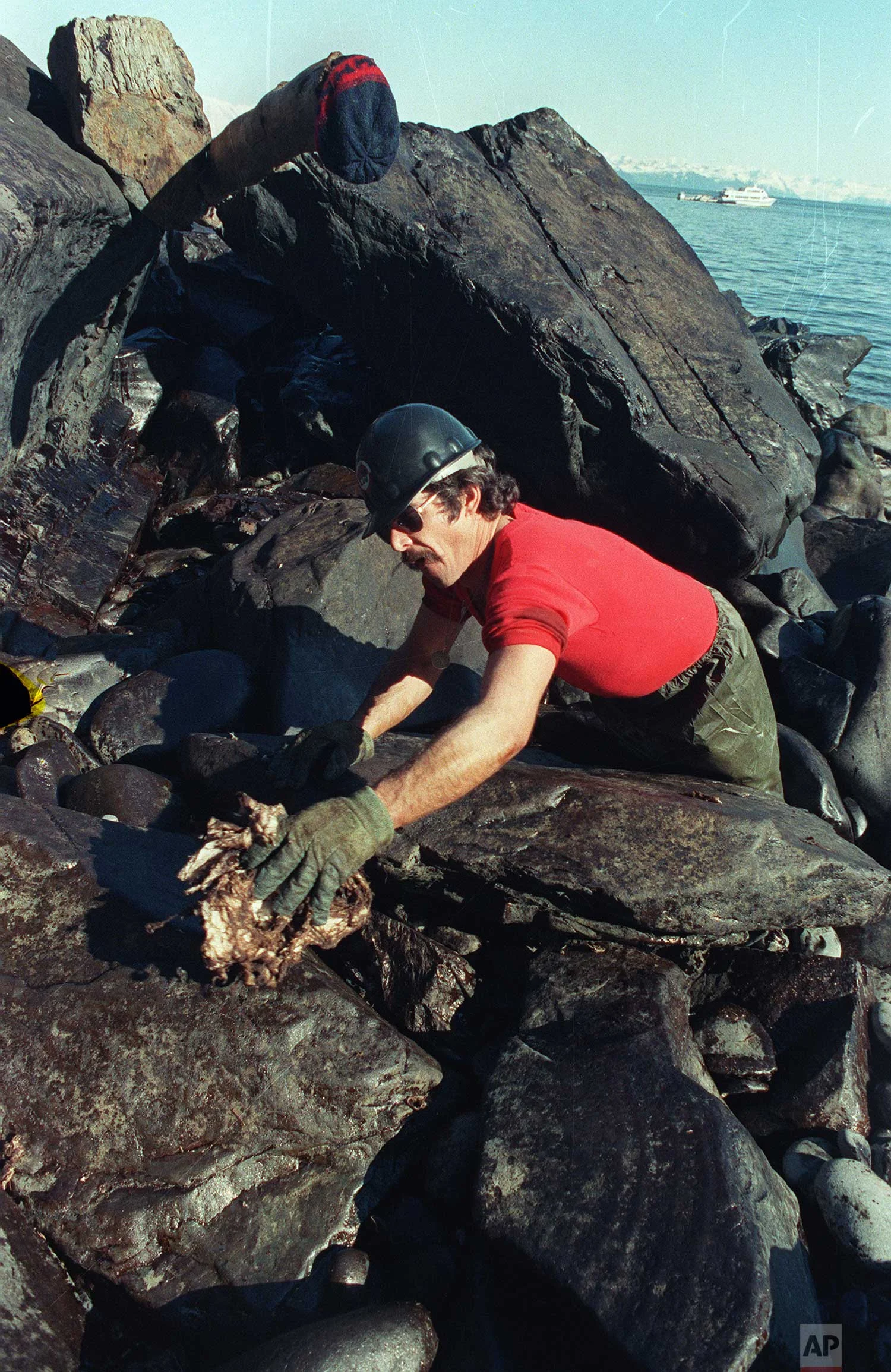 Remembering the Exxon Valdez Oil spill — AP Images Spotlight