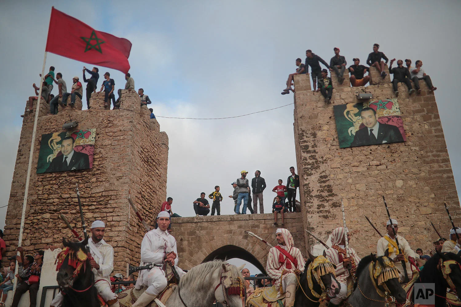 Horseback show keeps Morocco tradition alive — AP Photos