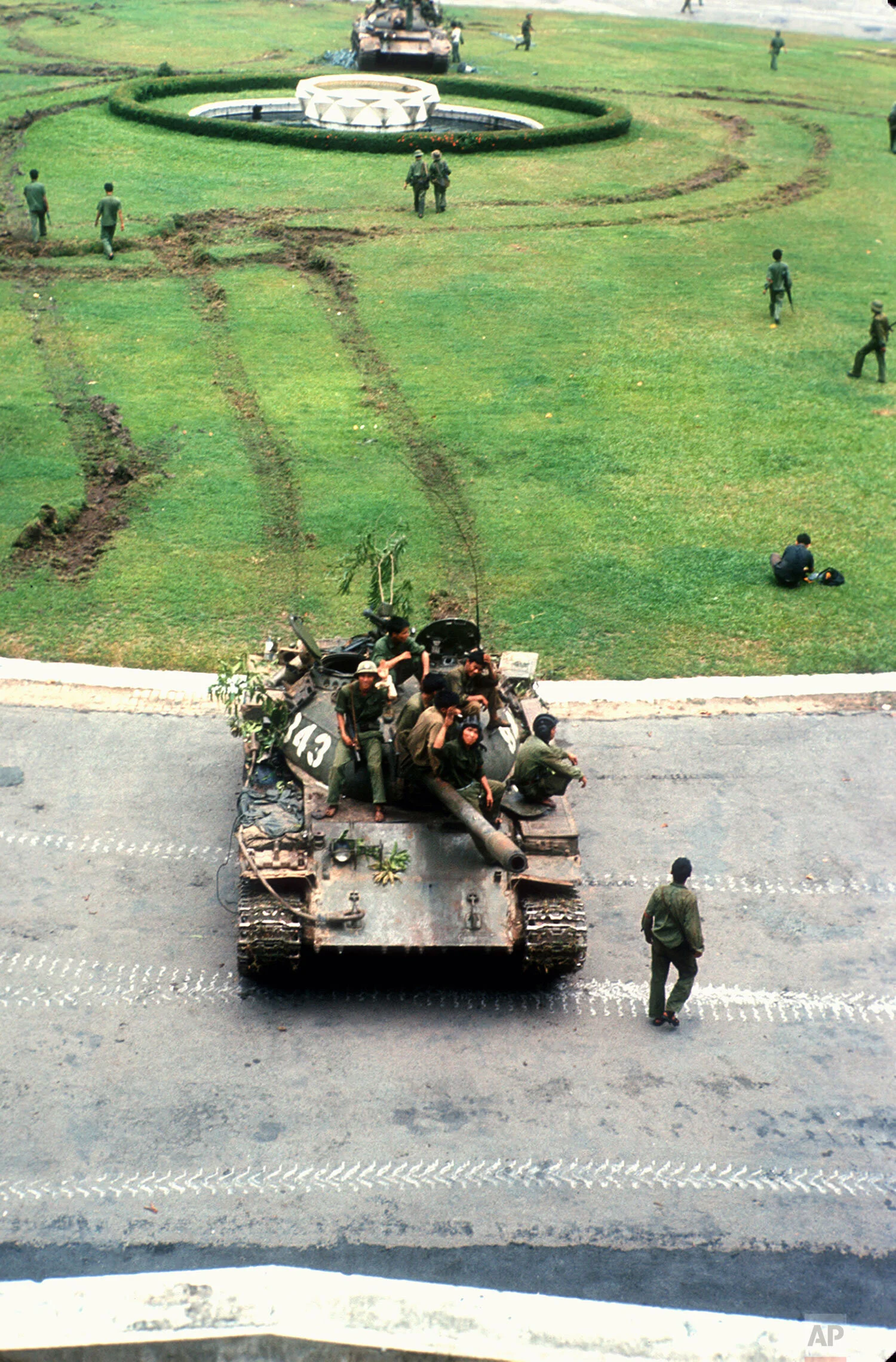 The Fall of Saigon, April 30, 1975: The end of the Vietnam War — AP ...