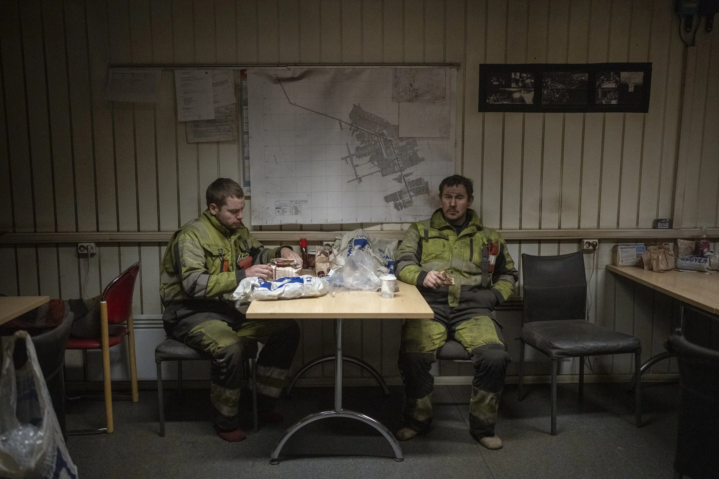 Norway's last Arctic miners struggle with coal mine's end — AP Photos
