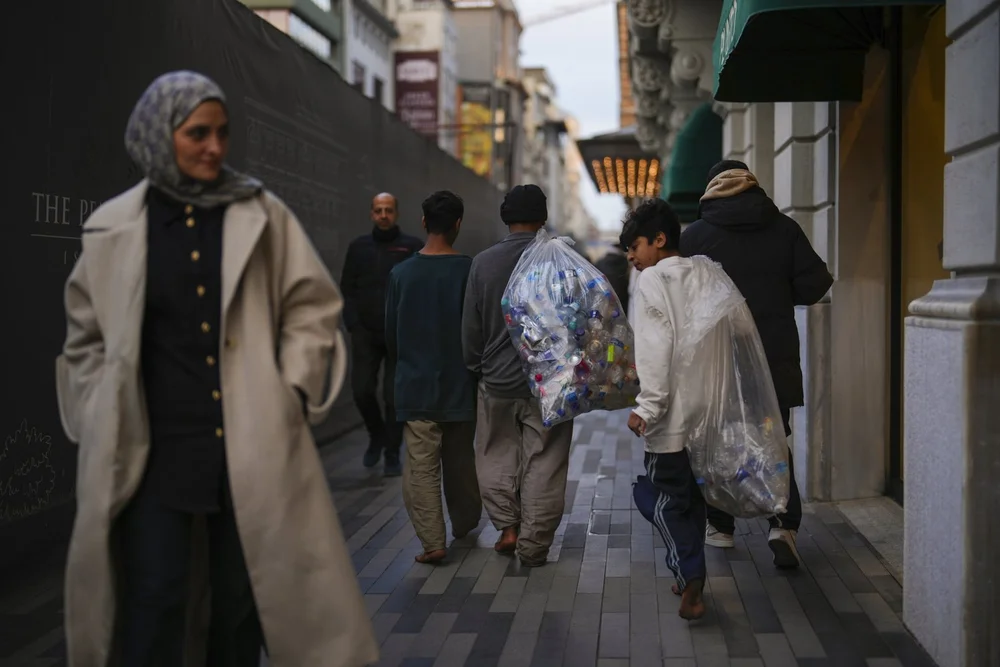 ‘These streets are ours': The hidden workforce that scours Istanbul’s ...