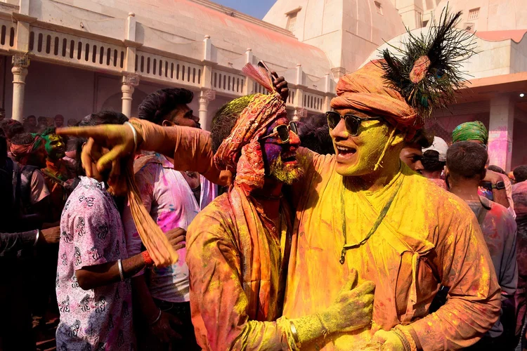 Indians celebrate Holi, Hindu festival of color — AP Photos