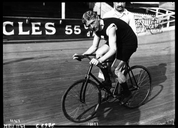 About — Velo Flyer Bicycles