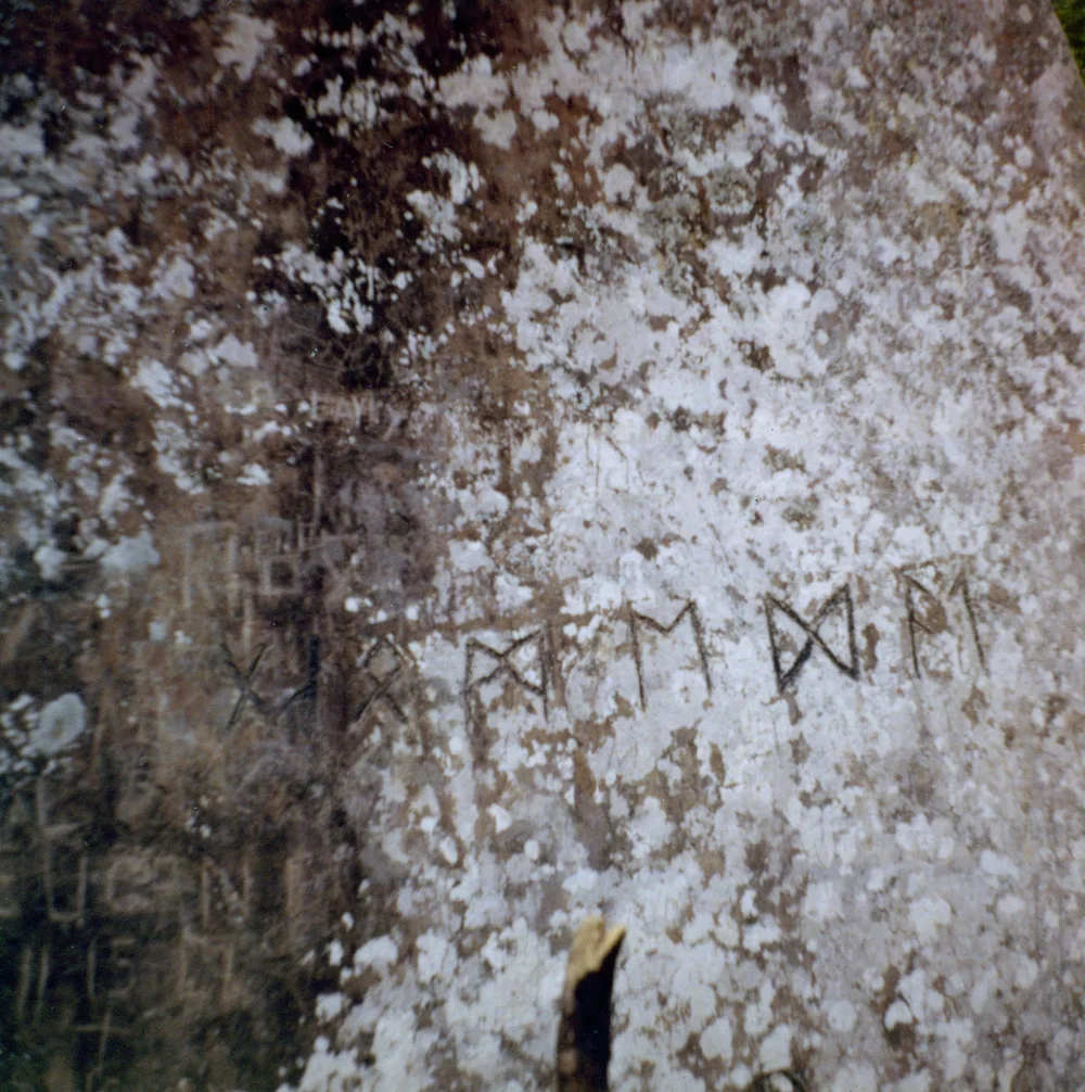 West of Vinland: The Controversy of the Kensington Runestone ...