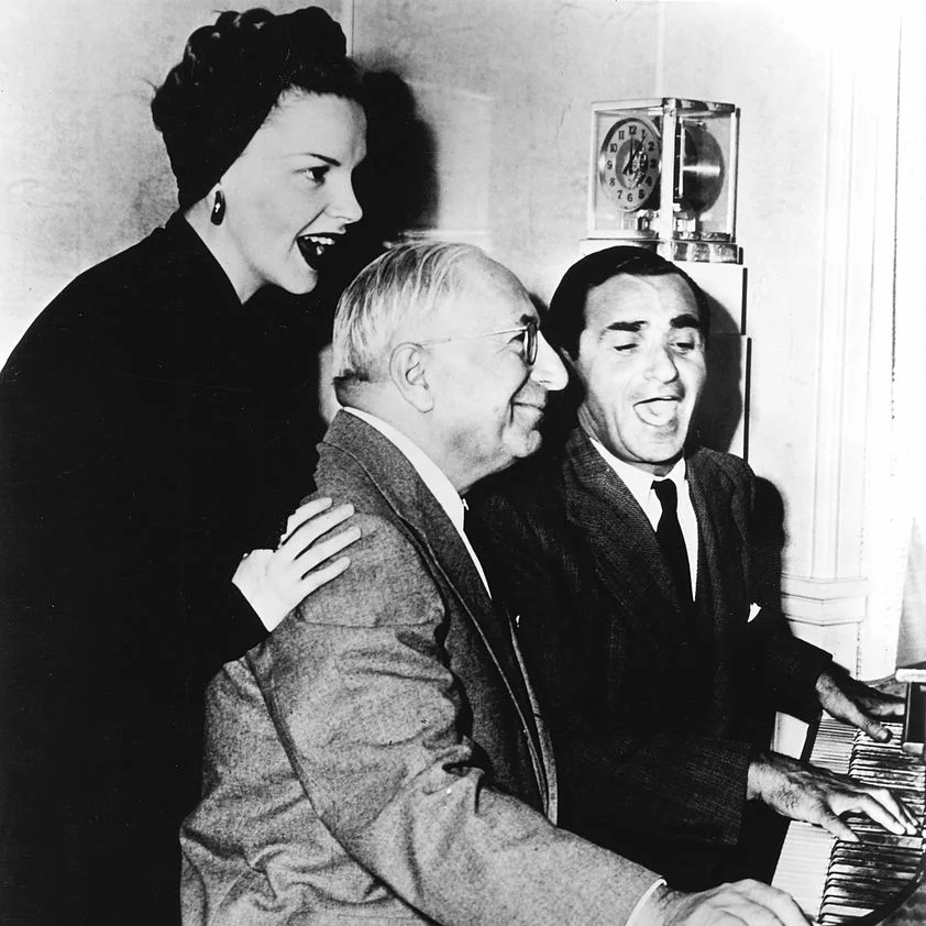 Concise Biography — Irving Berlin