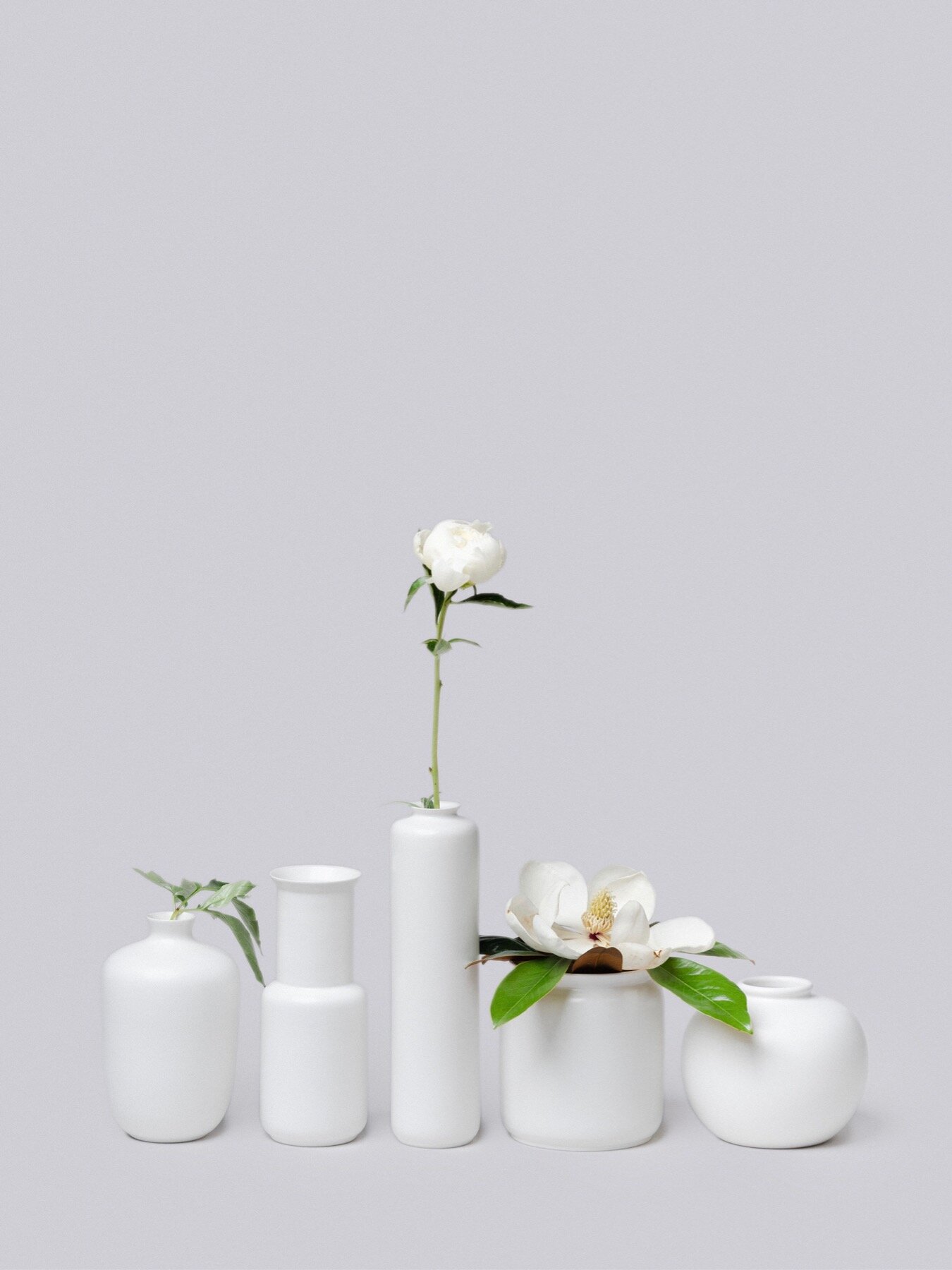 SMALL WHITE VASES — M I D D L E K I N G D O M