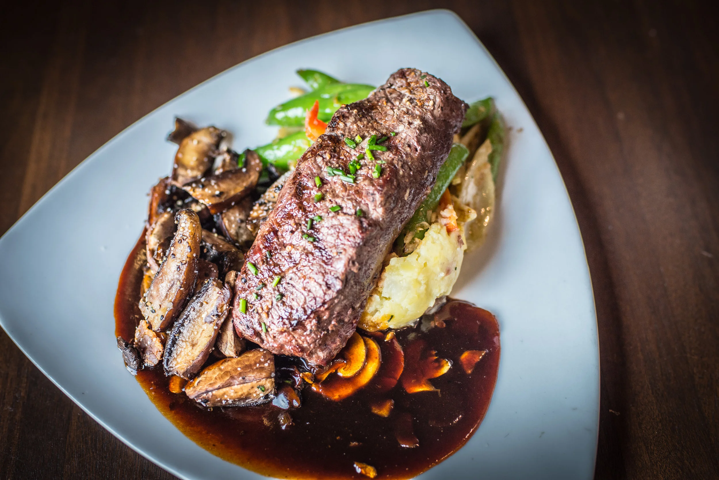 Twigs Bistro and Martini Bar | Restaurant & Bar | Regional American ...