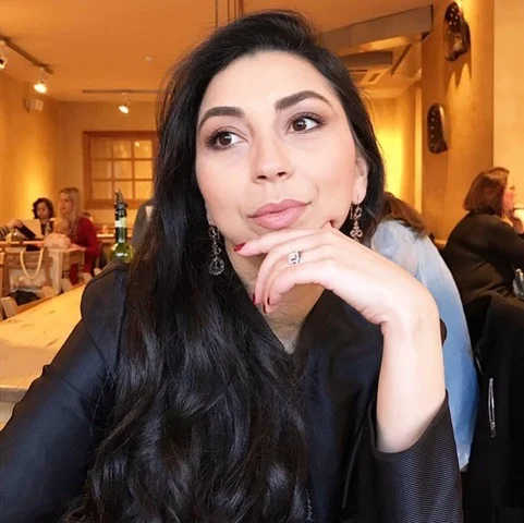WoW Woman in FashionTech | Hasna Kourda, co-founder and CEO of Save ...
