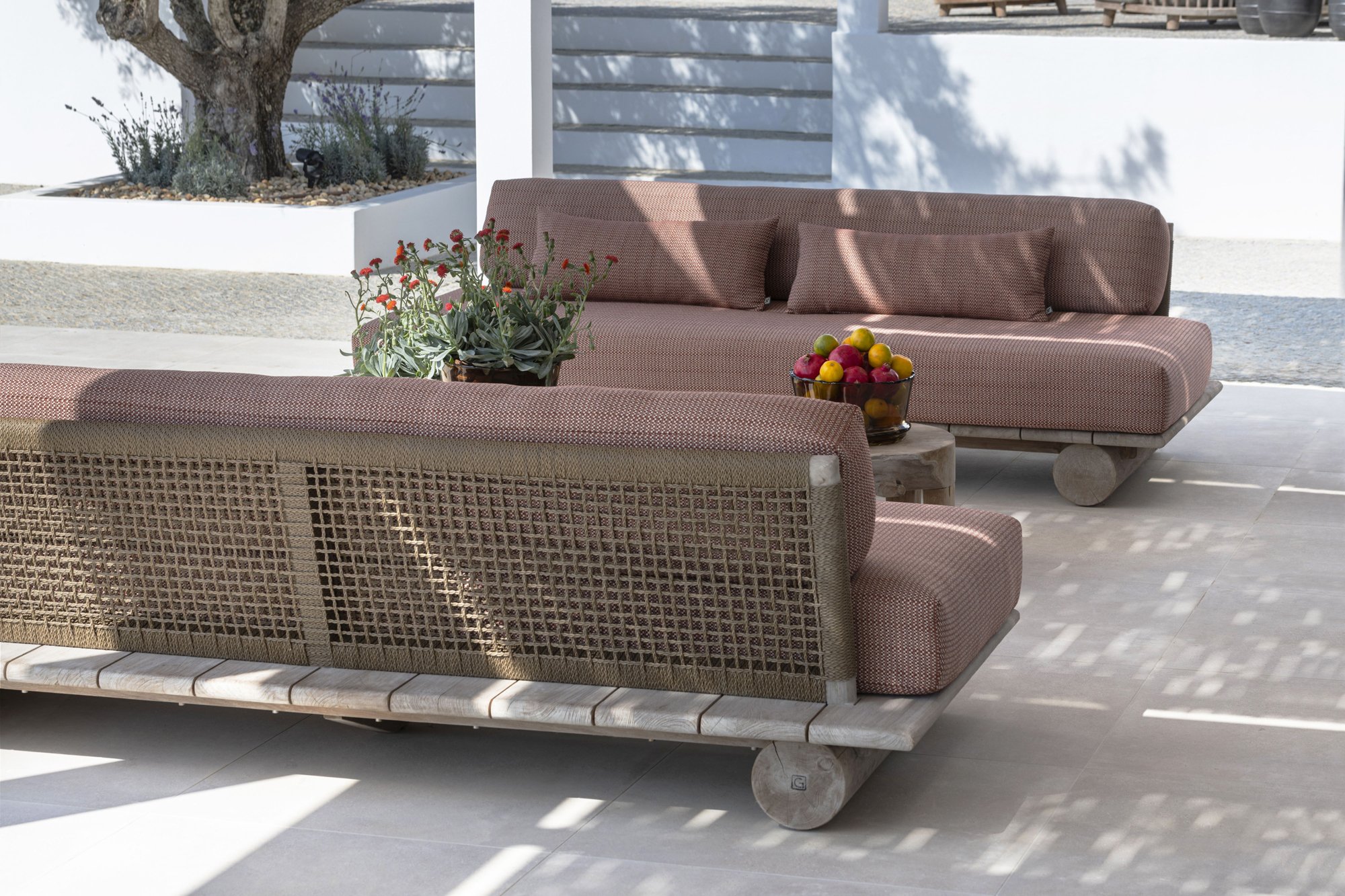 Gommaire - Organic living - Contemporary outdoor furniture — English Garden