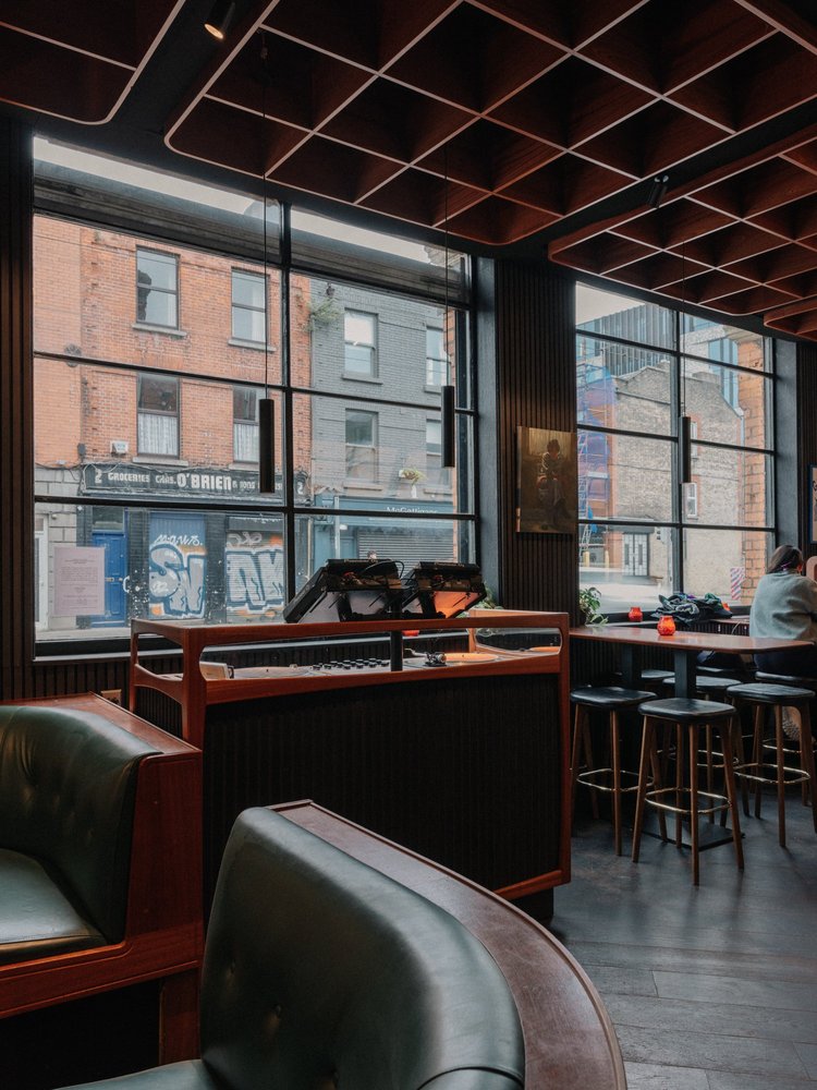 Fidelity Bar — Hatchett