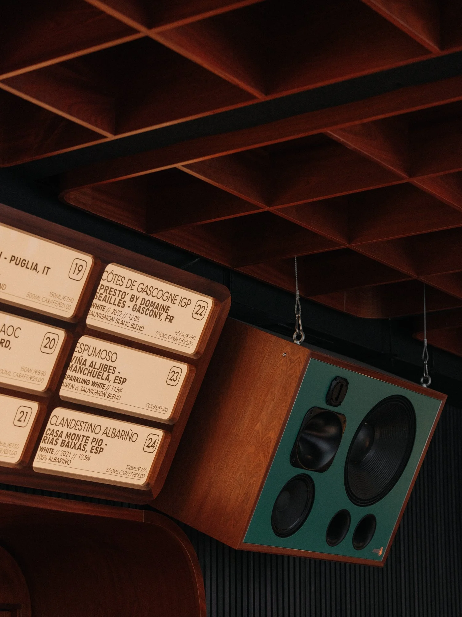 Fidelity Bar — Hatchett