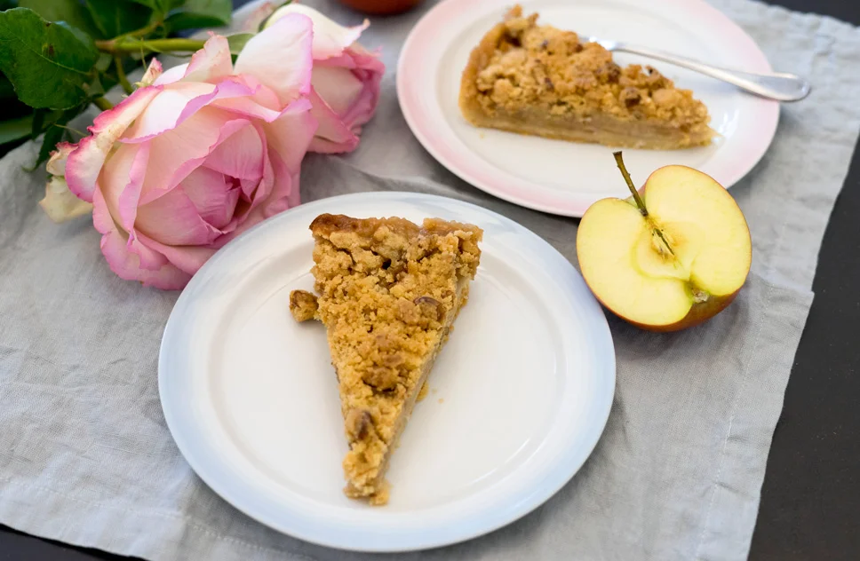 American Apple Crumble — New Cakes On The Block, Kuchen Blog, Back Blog
