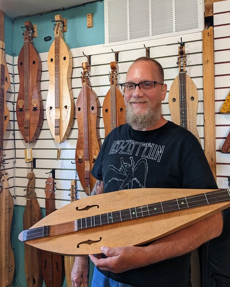 Luthiers — A unique music store in Brown County, Indiana!