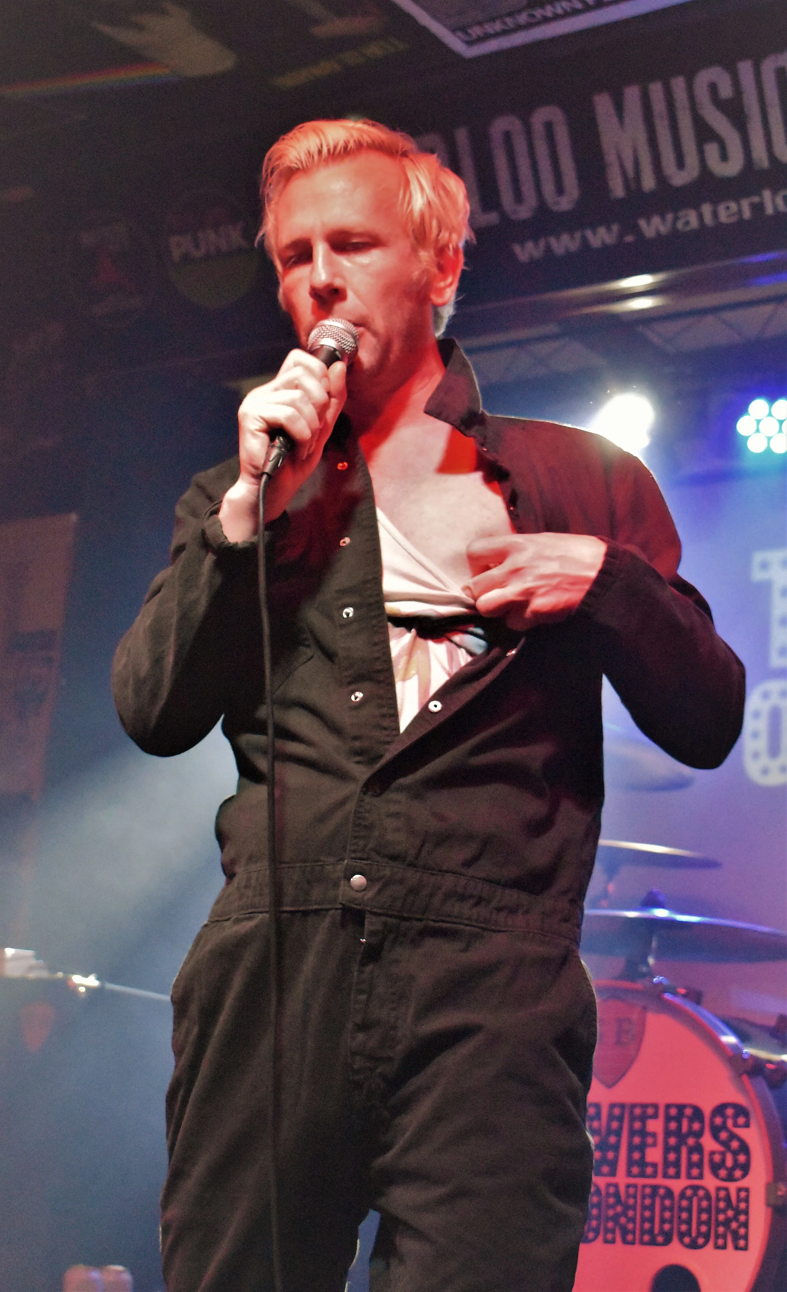 Live Review : Towers of London + Takeaway Thieves + Johnny Quadrio ...