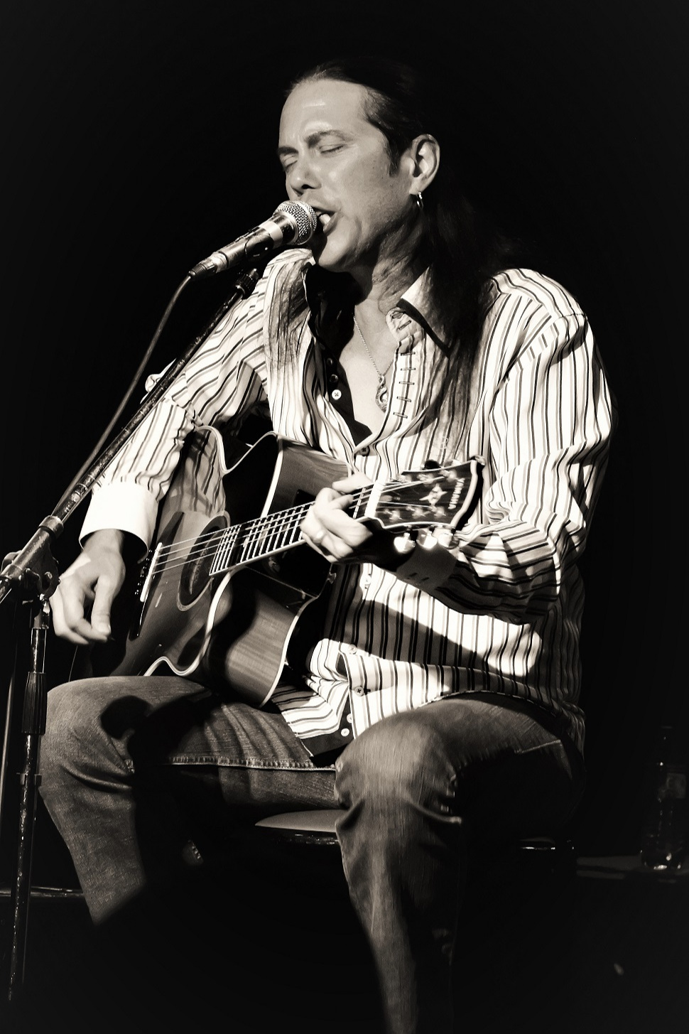 Live Review : Danny Vaughn + Edd Case @ The Tivoli, Buckley on July ...