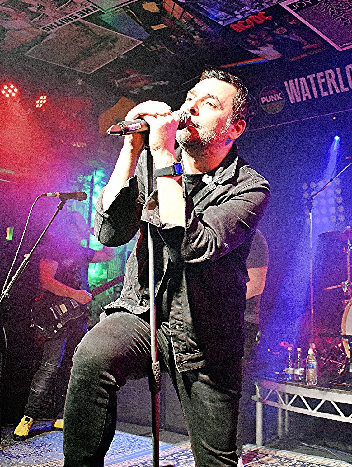Live Review : Gun + Gin Annie @ The Waterloo, Blackpool on December 4th ...