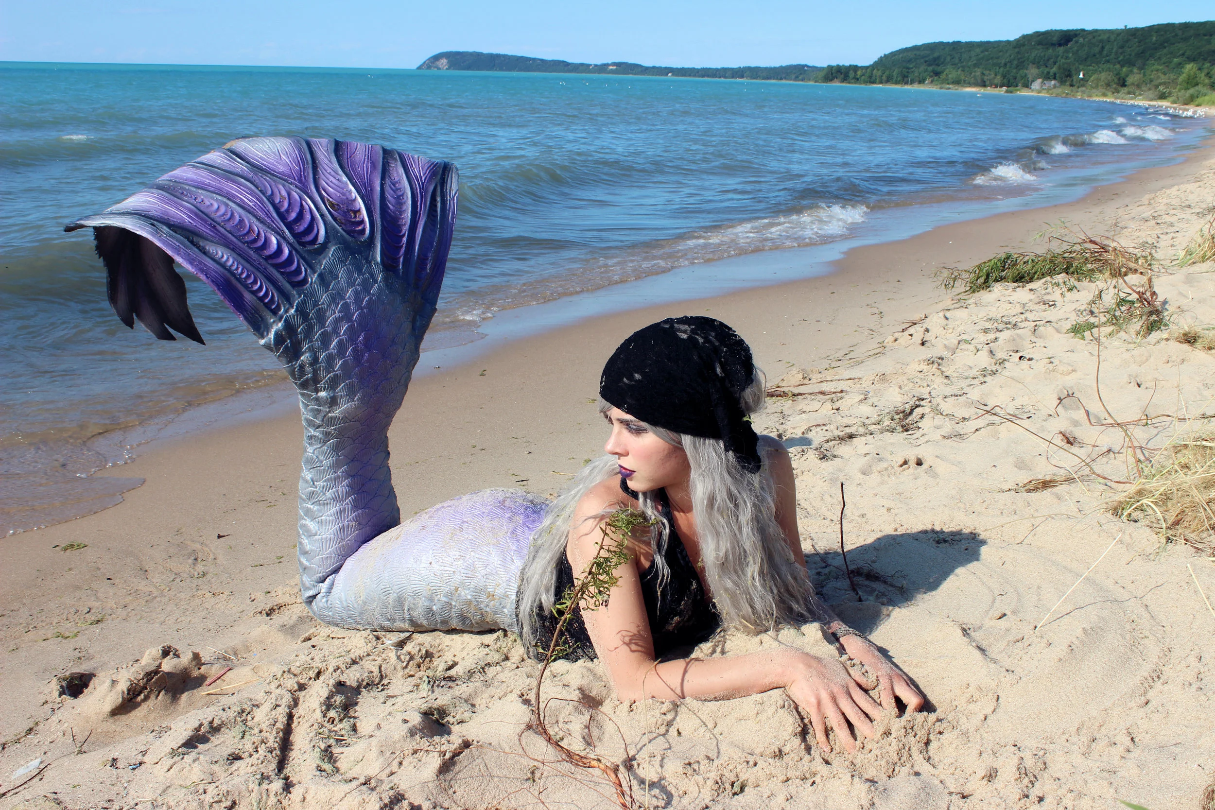 A Mermaid Washed Up On The Beach The Waves Were So Strong — The