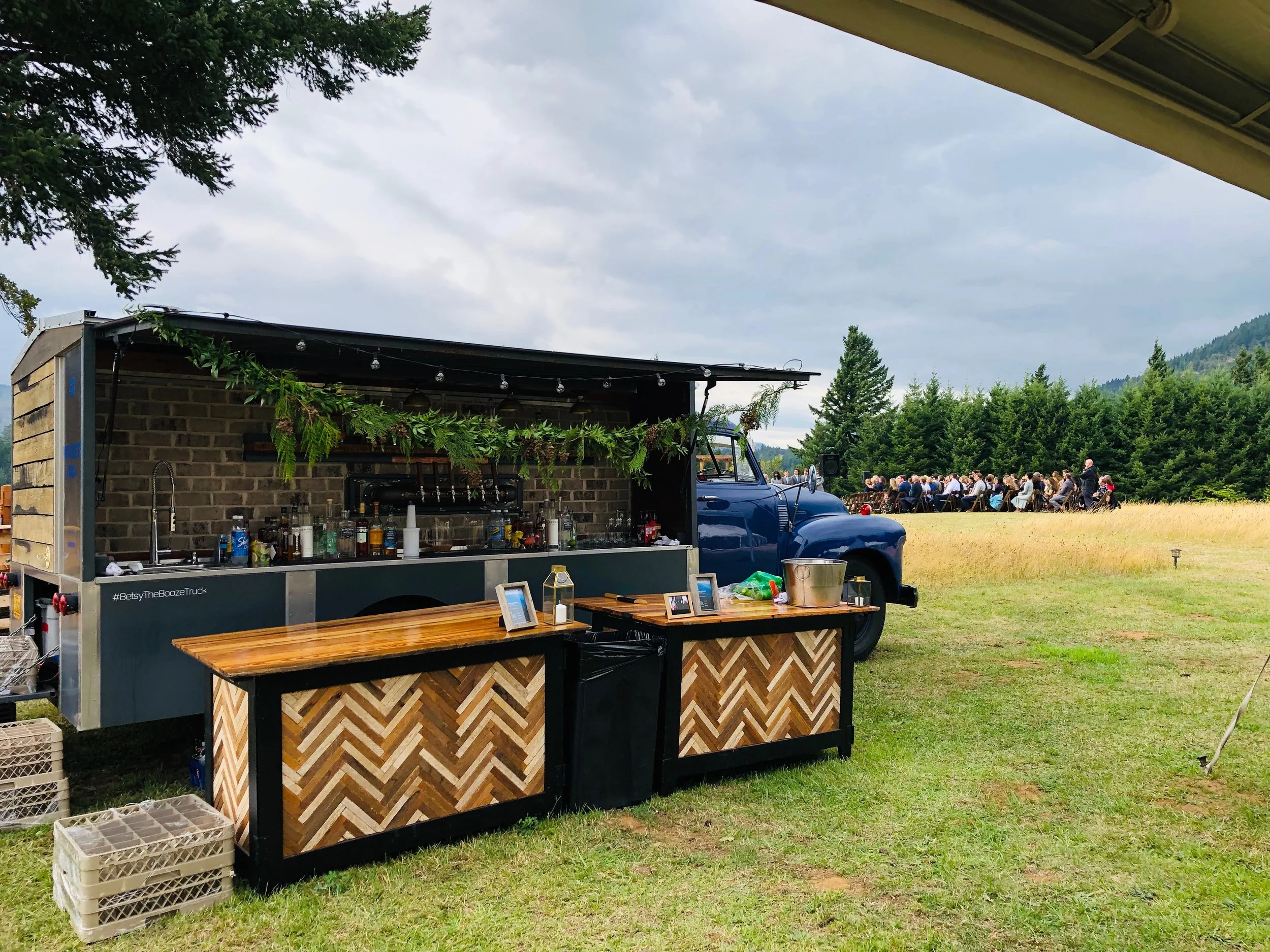 Molly + Tim Wedding @ The Perch — Booze Trucks