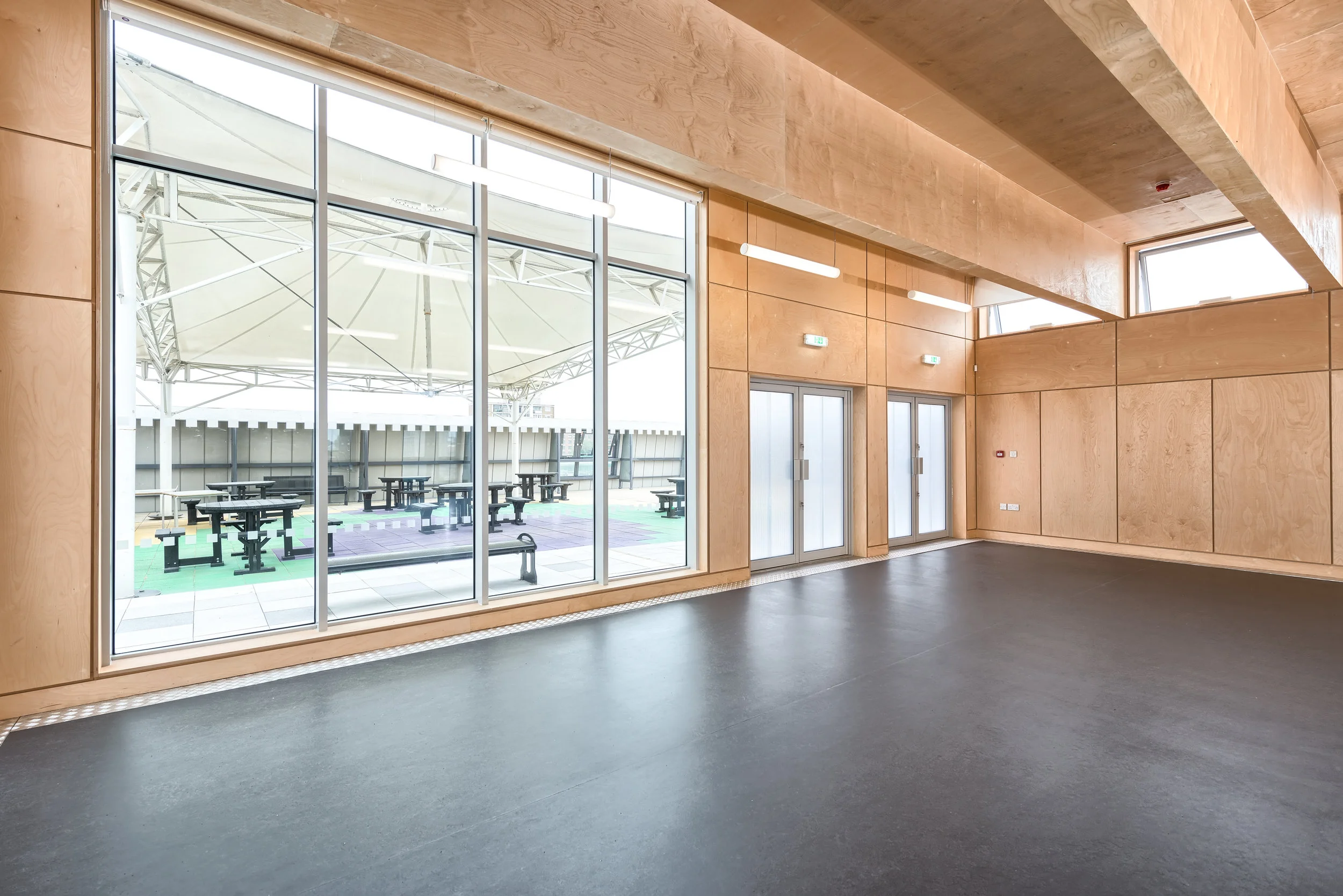 Oaklands School — O'DonnellBrown