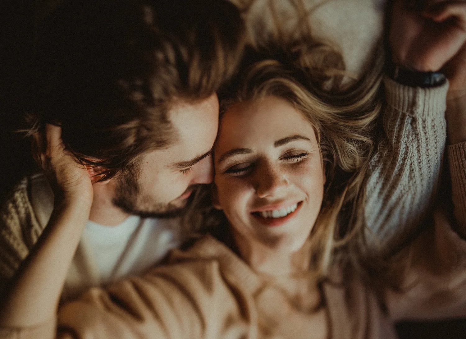 Portland Airbnb Lovers Shoot — Anna Caitlin Photography