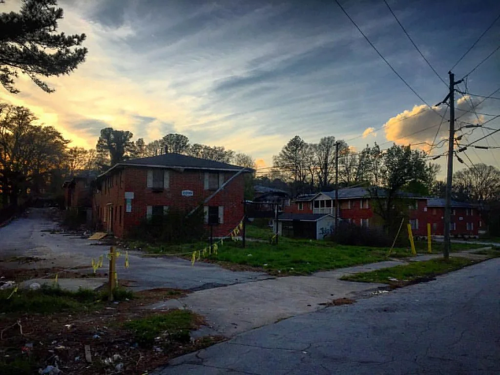 Close to Home: A Bank with Local Ties Zeroes in on a Distressed ...