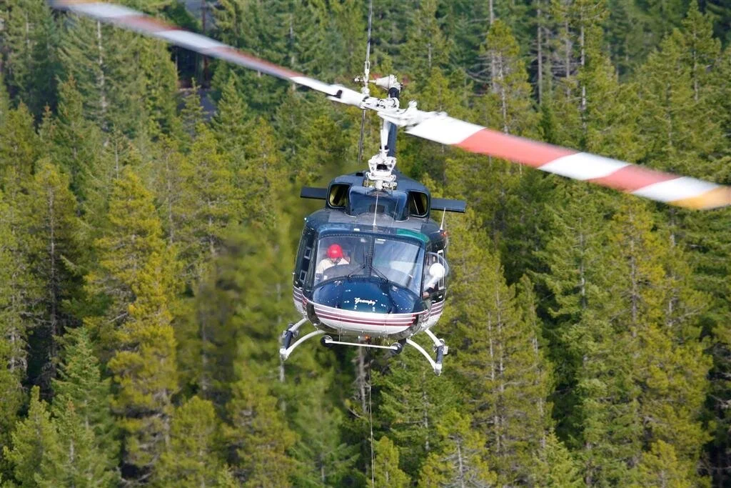 Our Helicopters | Black Tusk Helicopter — Black Tusk Helicopter