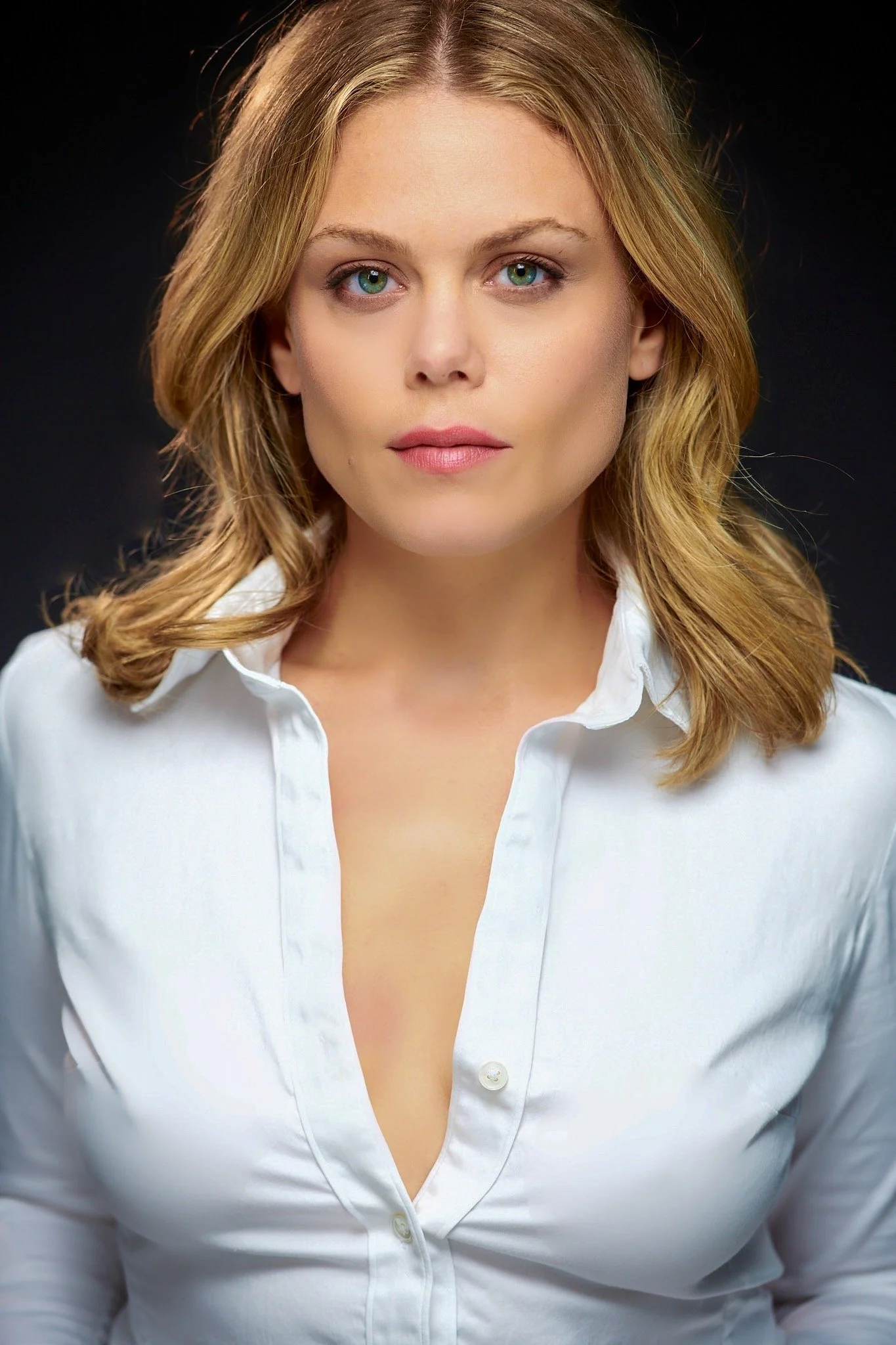 Headshots Brianna Cohen
