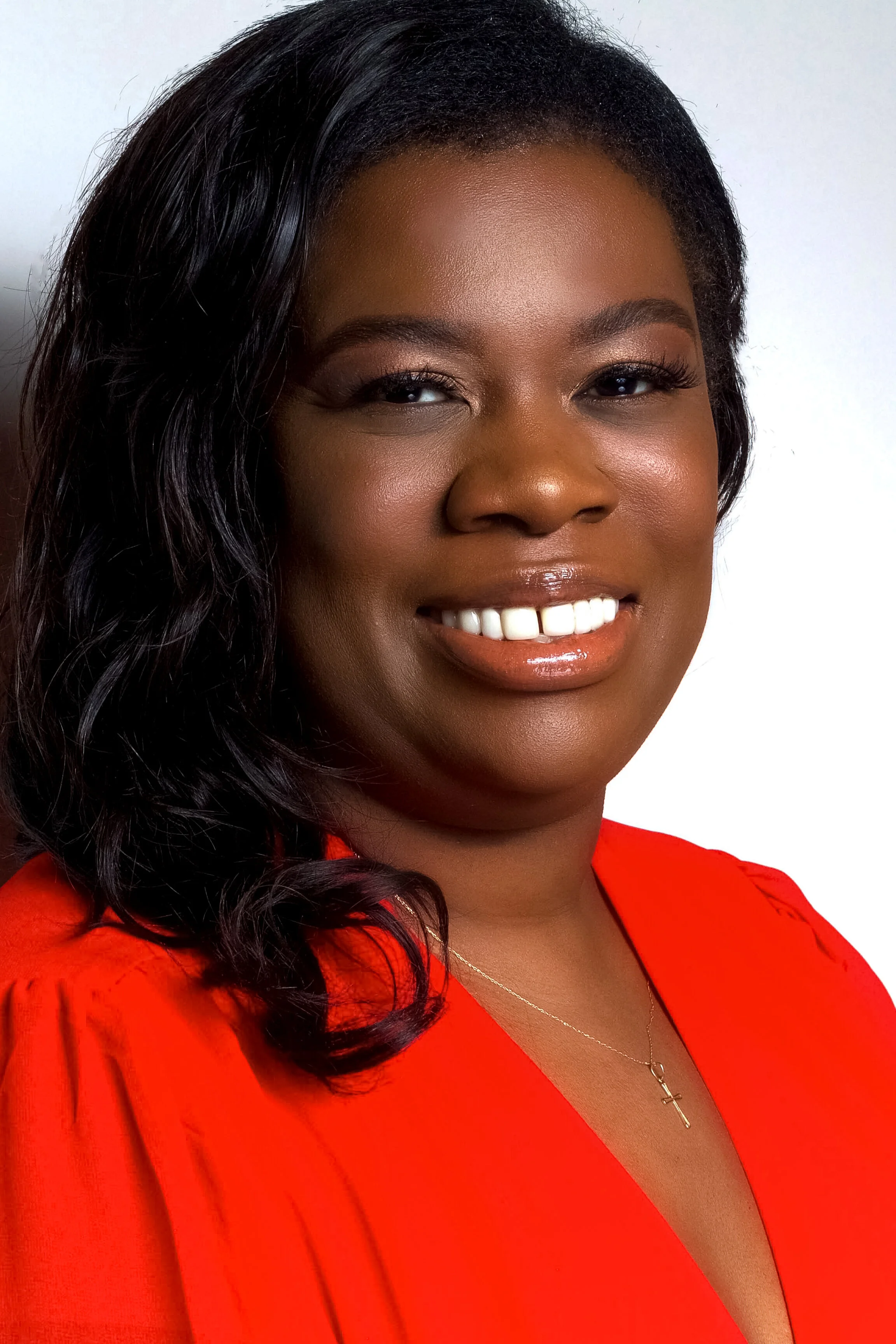 LAURA MIGNOTT - SUPER CONNECTOR