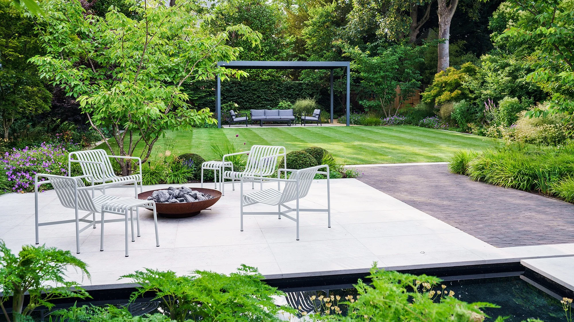 Tom Simpson Design - Award winning garden design