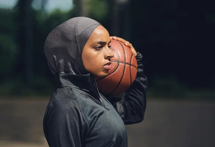 Muslim Student Association hosts basketball star Bilqis Abdul-Qaadir at ...
