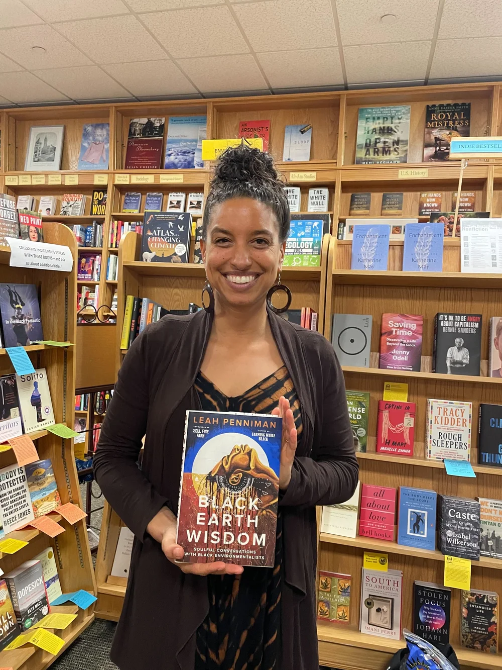 Leah Penniman speaks about new book at the Odyssey Bookshop — Mount ...