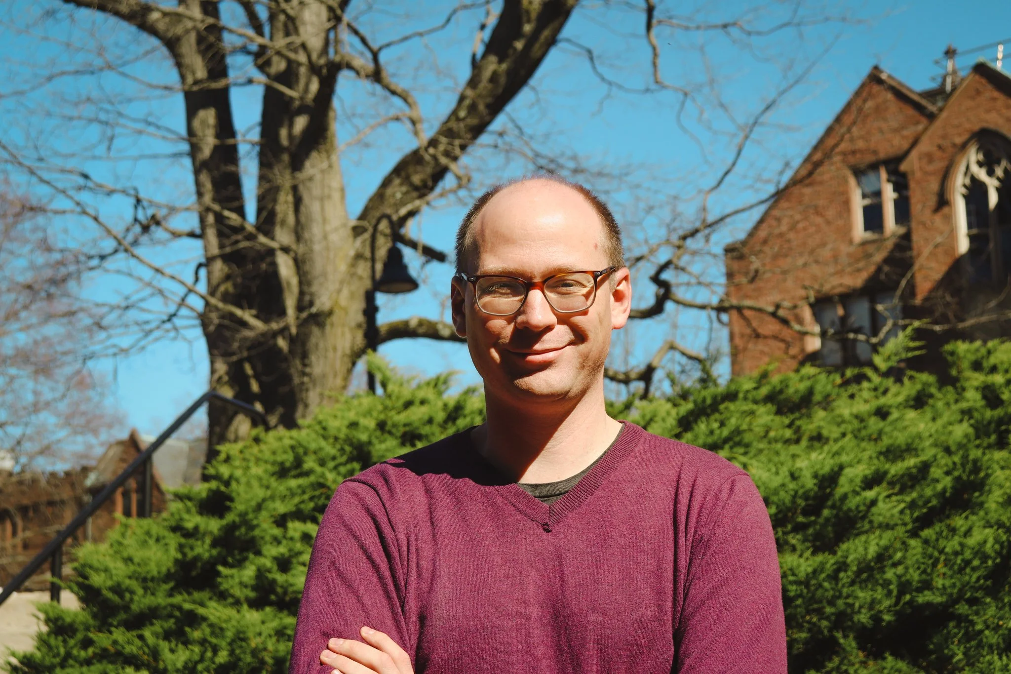 Professor Spencer Smith finds aesthetic beauty in physics — Mount ...