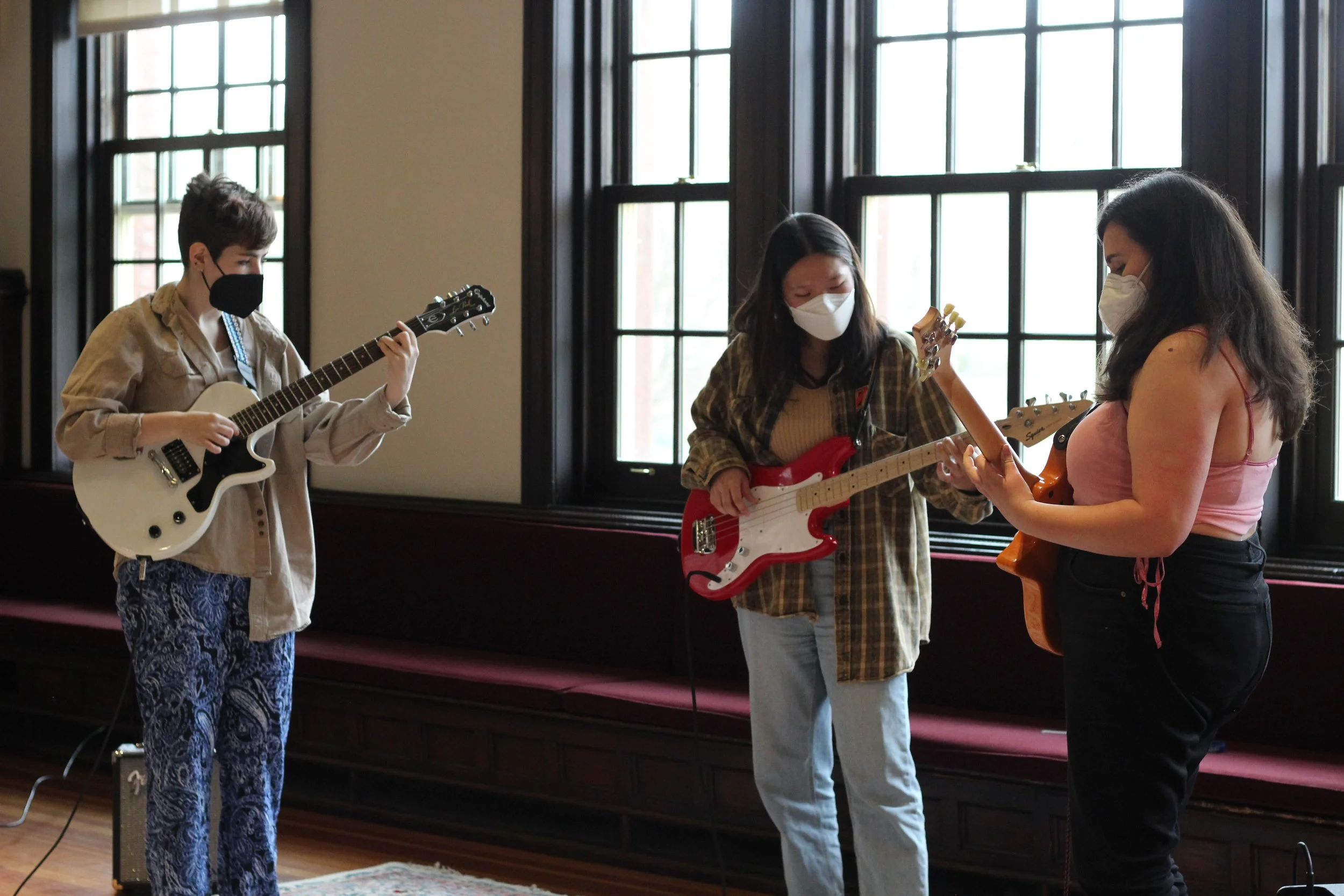 Bagel Therapy band showcases cover songs and collaboration — Mount ...